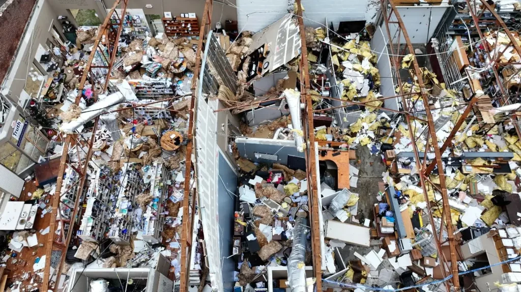 Tornado damages Athens downtown square, rips roof off Limestone County ...