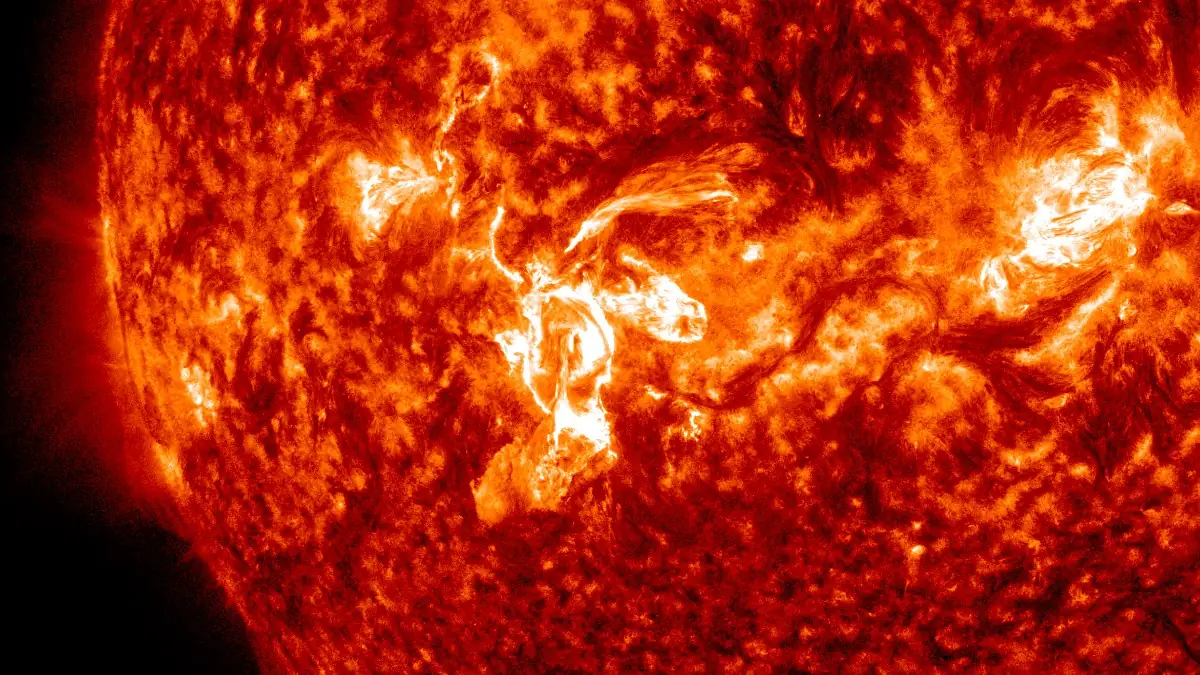 Earth-directed CME produced by M3.3 solar flare - The Watchers