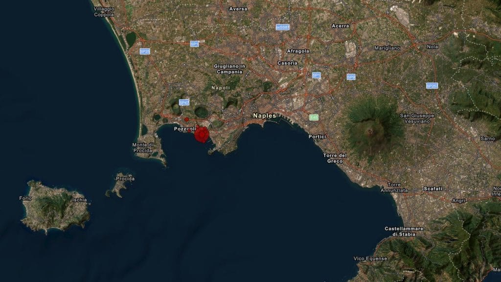 Panic spreads through Naples as shallow M4.4 earthquake hits Campi ...