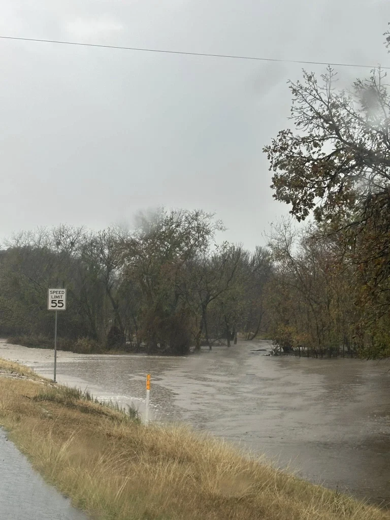 Menard County issues evacuation orders as more than 254 mm (10 inches ...
